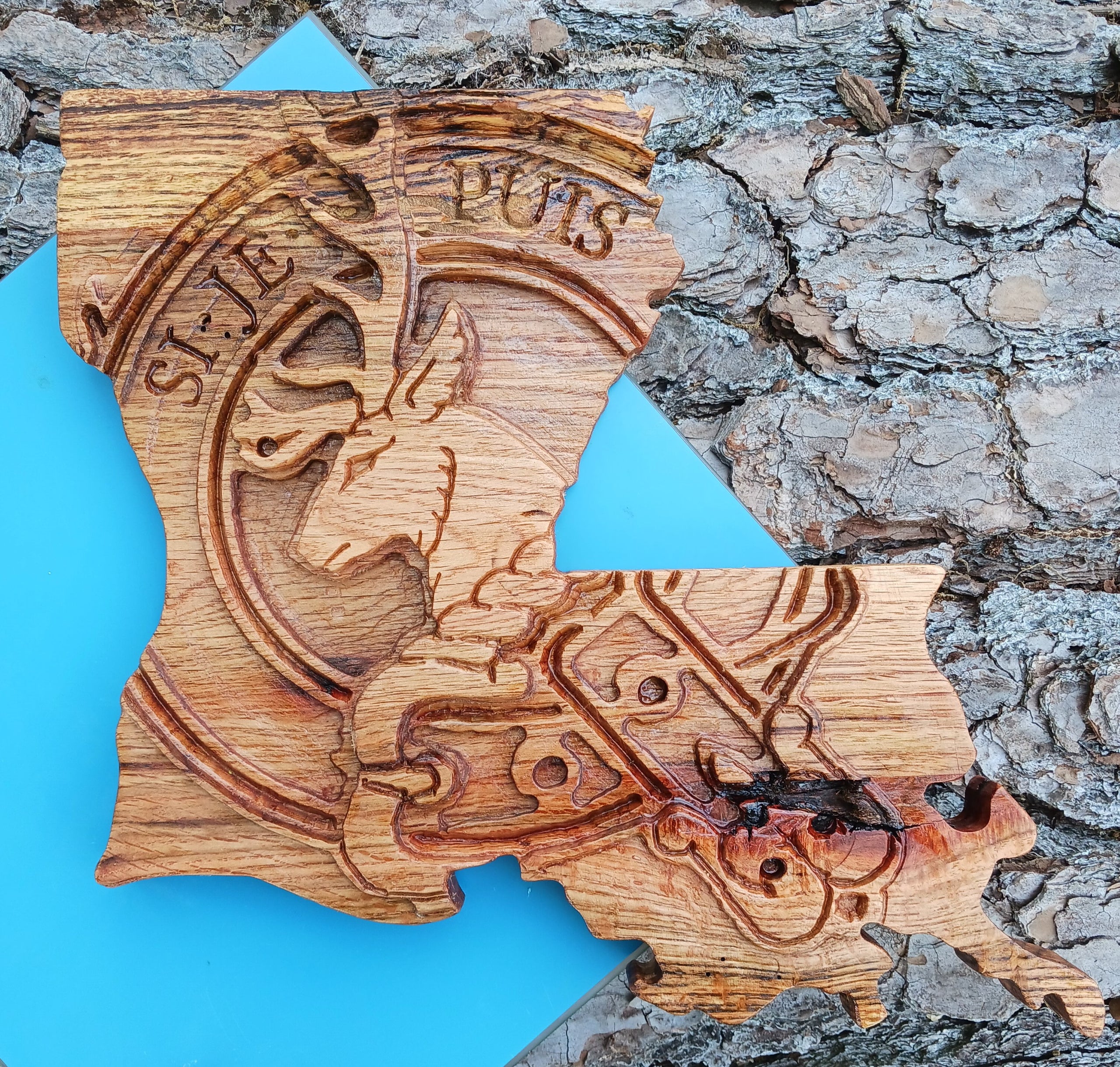 Louisiana Clan Crest- Calhoun | D'Arbonne Custom Sawyers